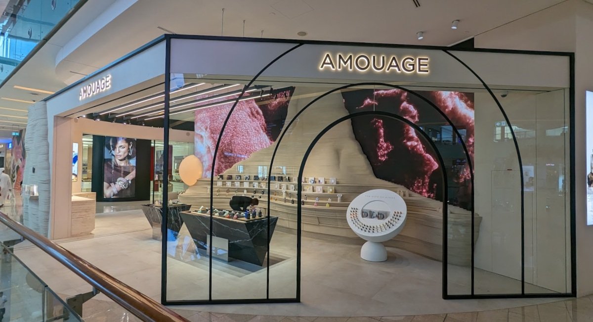 Retail: LED meets architecture | invidis