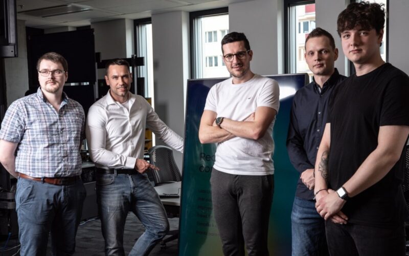 Digital Signage Hidden Champions: The Universal Remote Control for ...