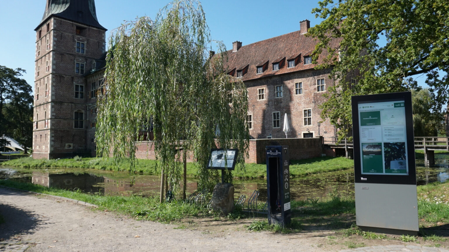 Europe Roadtrip: Green Signage for Smarter Cities | invidis