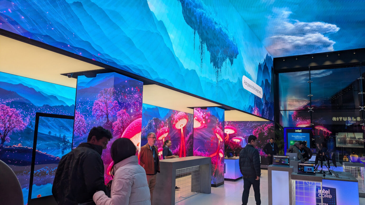 Future Stores: The Pinnacle of Immersive Retail | invidis