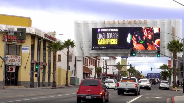 “The Gateway”: LA’s New Iconic DooH Addition | invidis