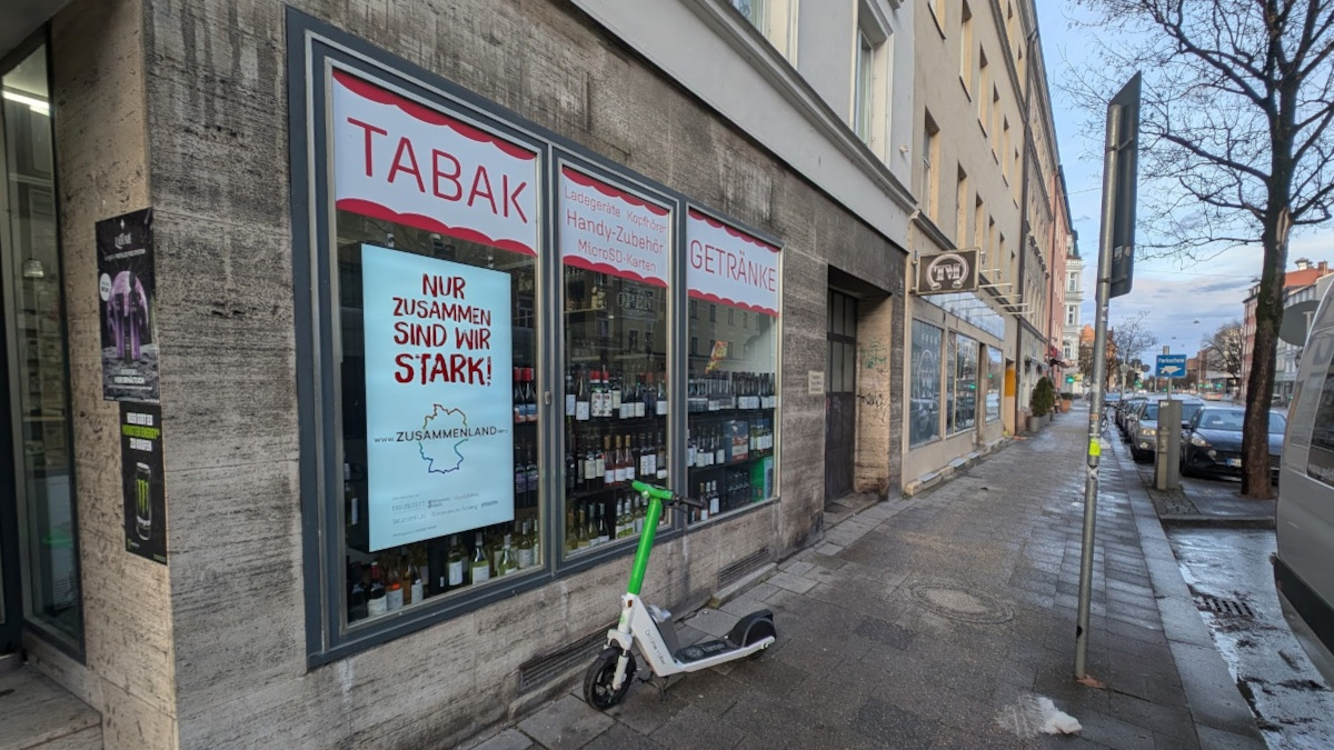 DooH: Ströer is Moving into the Shop Window | invidis