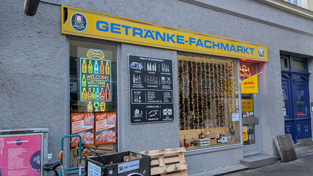 DooH: Ströer is Moving into the Shop Window | invidis